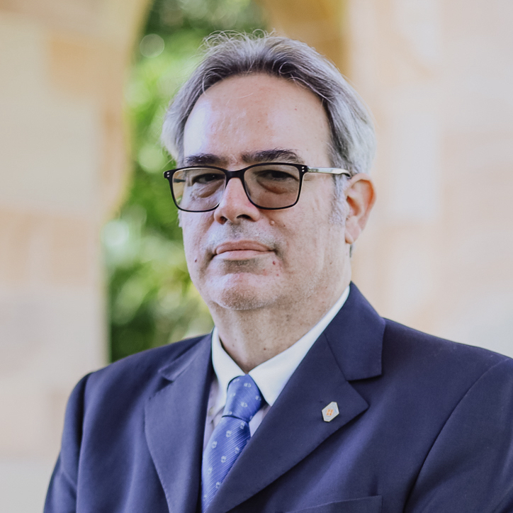 Dr Roberto Esposto - School of Languages and Cultures - University of ...